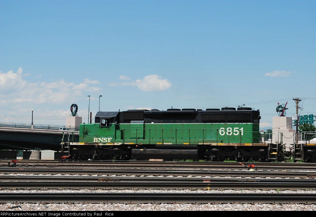 BNSF 6851